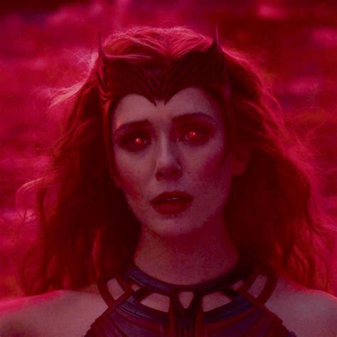 Scarletwitch Marvel Elizabetholsen Wandamaximoff Falling For Someone Someone New Still In