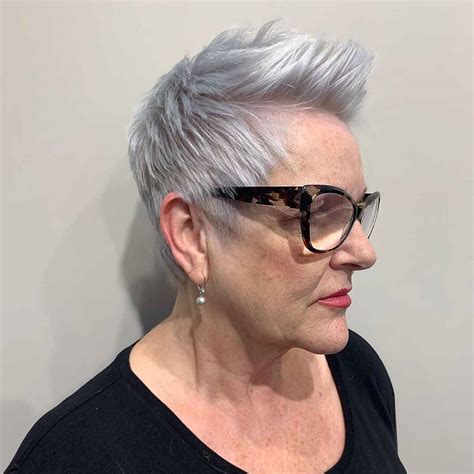 27 Short Spiky Haircuts For Women Over 60 With Sass