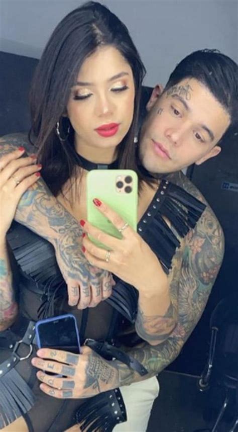 Foto Yeferson Cossio Busca Subirle Seguidores A Su Novia La Mega