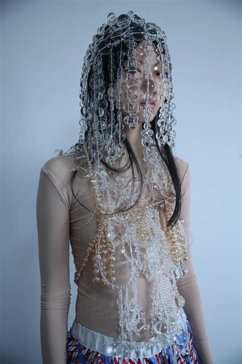 Fitting Susan Fang 2018aw Labelhood — Qingru Xie