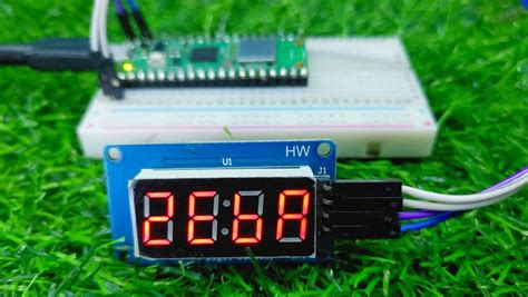 Raspberry Pi Pico W With TM1637 7 Segment Display 44 OFF