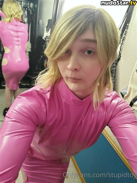 Stupidtoy Nude OnlyFans Photo 2 Nudostar TV