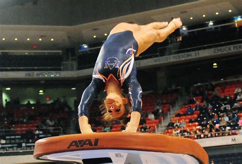 Off Night Still Strong For Auburn Gymnastics In Win Against Kentucky Auburn University Sports