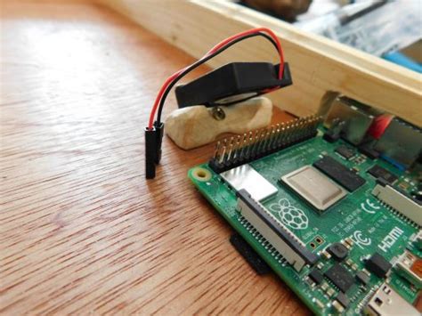 portable raspberry pi 4 computer hackspace magazine 24 raspberry pi