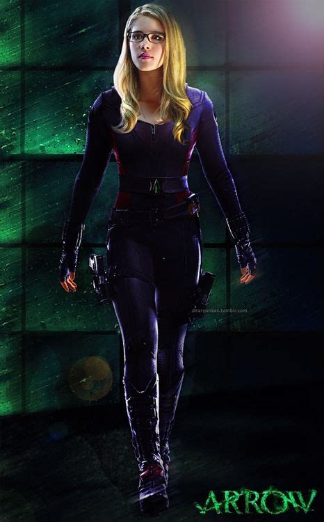 Arrow Felicity Smoak Arrow Felicity Emily Bett Rickards Supergirl And Flash
