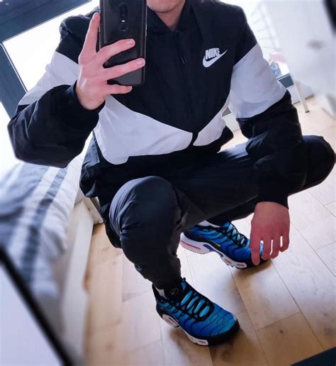 Épinglé par Kevin sur Sneakers Nike AM Plus Tn Nike air max Tn
