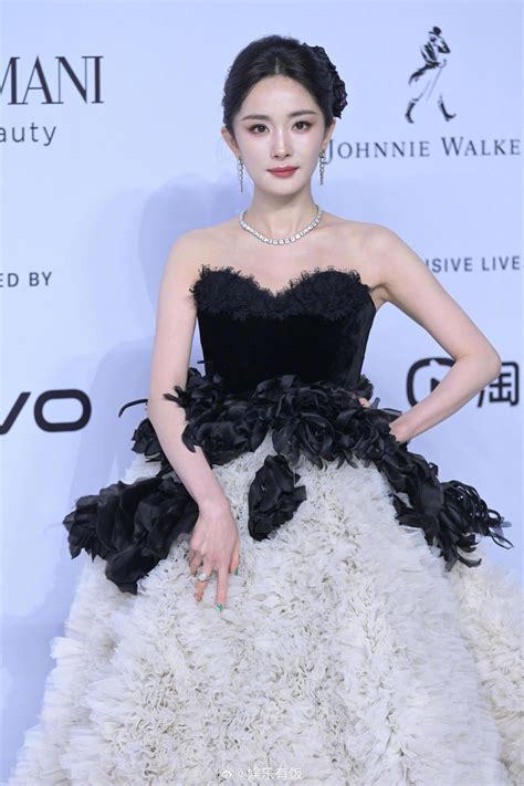 GQ红毯女明星第二波生图杨幂 杨紫 倪妮 景甜 刘雨昕 莫文蔚 GQ红毯 莫文蔚 刘雨昕 新浪新闻
