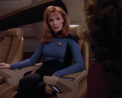 Image Beverly Crusher In Command 2370 Memory Alpha Fandom Powered By Wikia