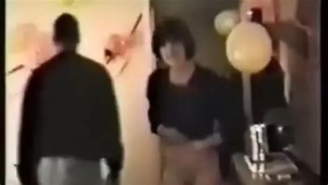 흑인 대물 자지와 함께하는 오쟁이 진 남편 마누라 xHamster