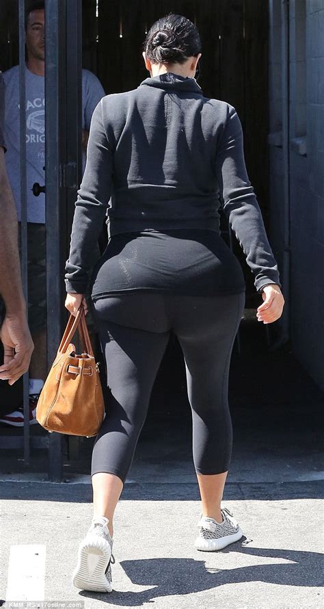 Njrocksnaija Pregnant Kim K And Her Massive Butt In Work Out Gear