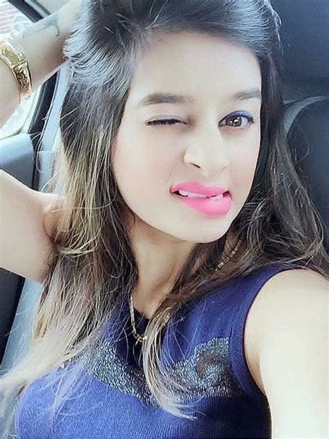 Girl Selfie Pussy Squirt