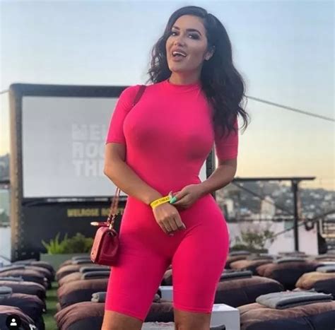 Model Shares Racy Photo Wearing World S Tiniest Bikini And People
