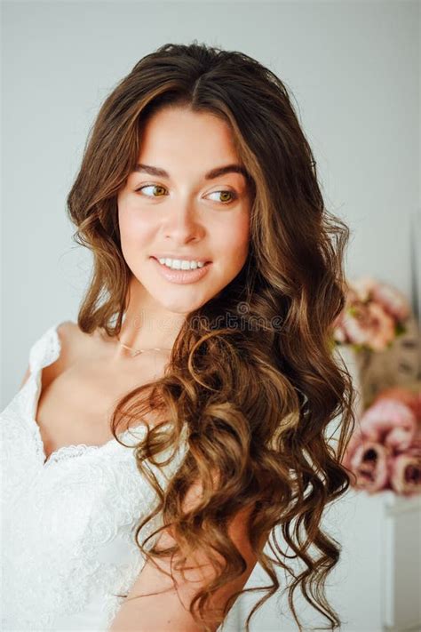 Beautiful Bride Wedding Hairstyle And Make Up Stock Image Image Of Closeup Bridal 83898243