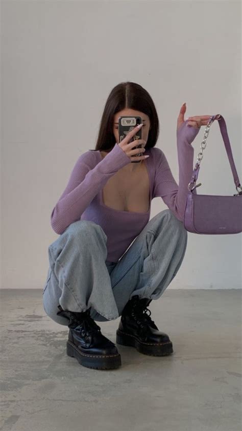 25 Mirror Selfie Poses Valemoods