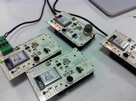 javascriptでも制御できる！ arduinoの基礎知識：arduinoで始めるweb技術者のためのiot入門（1）（1 2 ページ） ＠it