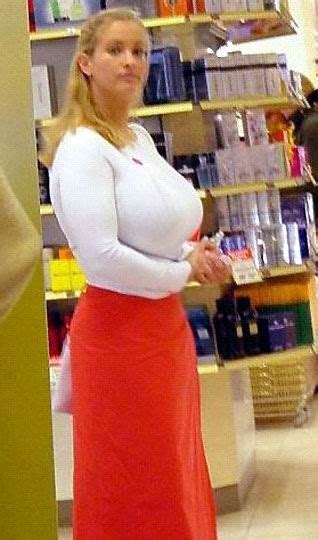 Huge Knockers On Regular Women Kurvige Frauen Mode Wunderschöne Frau Frau