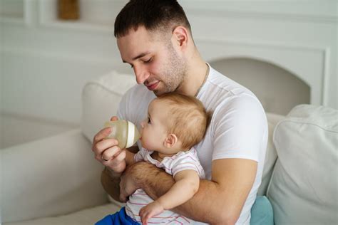 How To Feed Baby In Correct Position At Sue Putnam Blog