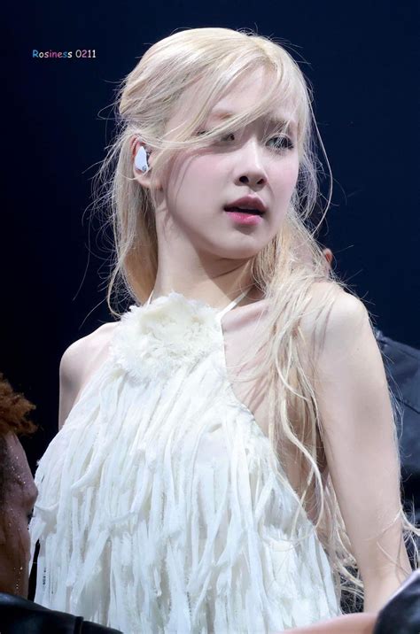 Rosé Blackpink Gây Sốt Với Visual Tiên Tử