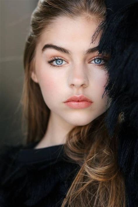 Top 20 Most Gorgeous Blue Eyed Girls Wallpaperspics Top 10 Ranker