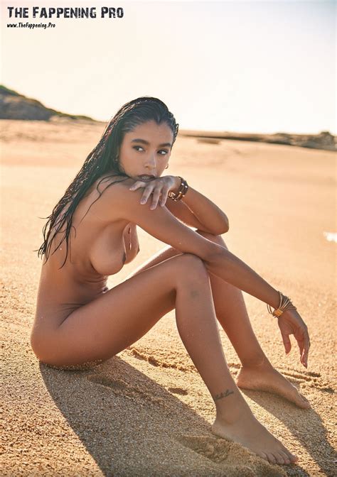 Natalia Bruni Fappening Nude On The Beach 32 Photos The Fappening