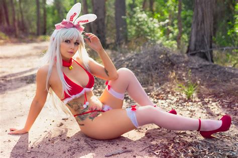 Amy Thunderbolt Women Model Cosplay White Hair Long Hair Bunny Girl Looking At Viewer