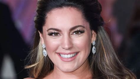50 Kelly Brook Hot And Sexy Bikini Pictures Inbloon