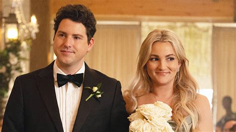 ‘zoey 102 Ending Explained Zoey And Chase End Up Together Hollywood Life