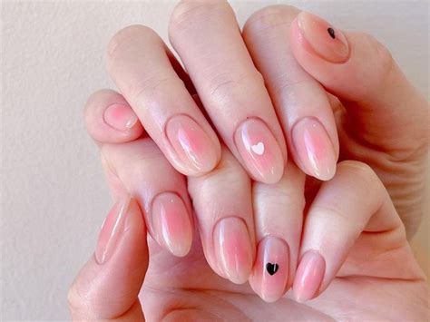 Blush Nails é A Nova Tendência De Nail Art Saiba Como Fazer Em Casa Boa Dica De Beleza