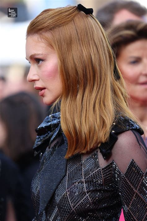Marina Ruy Barbosa Nua Pelada Blusa Transparente No Festival