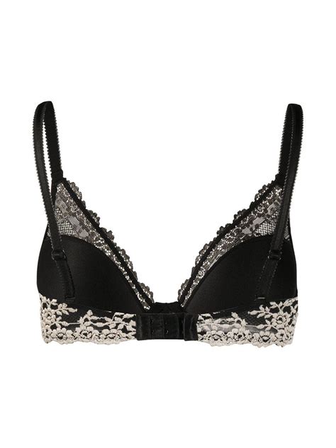 Wacoal Embrace Lace Plunge Underwire Bra In Black Lyst