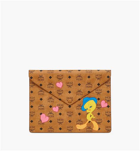 Medium Tweety Valentines Day Envelope Clutch In Visetos Cognac Mcm ®th