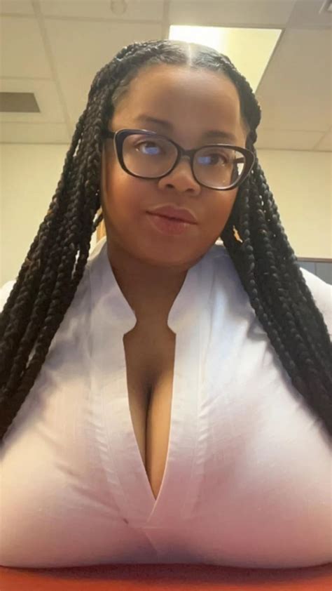 So In Love With The Body Intensely 3647693933145727643021897597420335983672242n Porn Pic