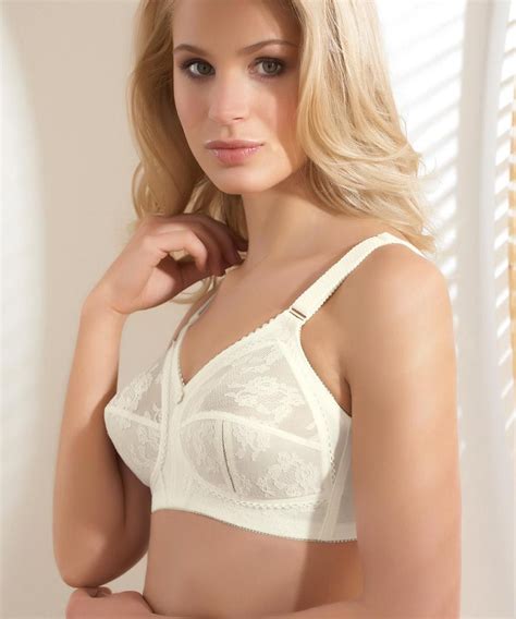 Pin Von Bra Addict Auf Bras I Like To Wear Too Büstenhalter Hüfthalter Kleidung