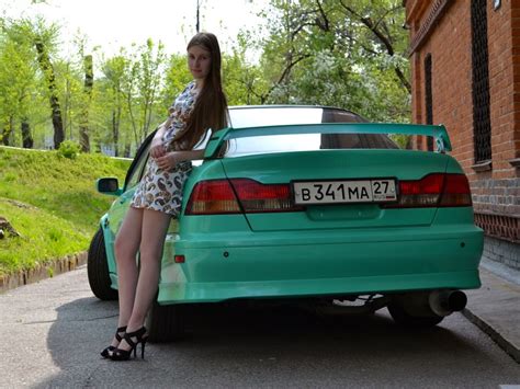 Яркое настроение Honda Accord 6G 2 2 л 1998 года фотография