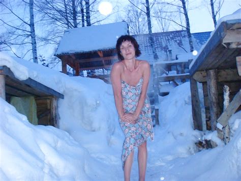 Hot Rus Mädchen Blowjob Sauna Für Ehemann Porno Bilder Sex Fotos Xxx Bilder 1377964 Pictoa